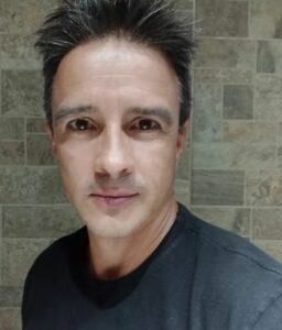 Gonzalo Escobar (Actor) Height, Age, Wife, Children, Family, Biography ...