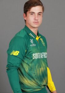 Matthew Breetzke Height, Age, Girlfriend, Fiancée, Family, Biography ...