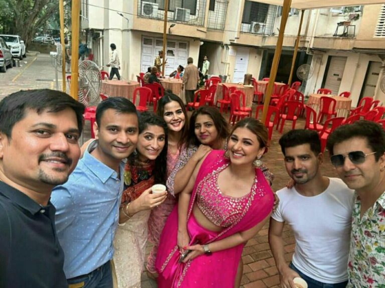 Nandini Singh Height, Age, Family, Biography » StarsUnfolded