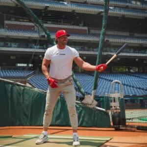 Riley Green Height, Age, Family, Biography » StarsUnfolded