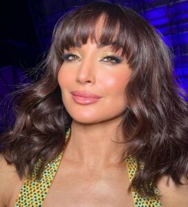 Roxy Shahidi Height, Age, Husband, Family, Biography » StarsUnfolded