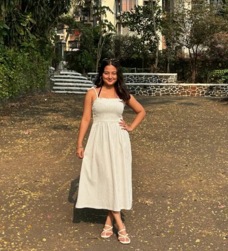 Shruti Bhist Height, Age, Family, Biography » StarsUnfolded