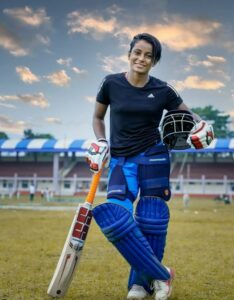 Uma Chetry Height, Age, Family, Biography » StarsUnfolded