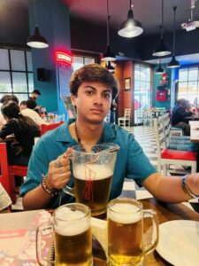 Yash Bhojwani Height, Age, Girlfriend, Family, Biography » StarsUnfolded