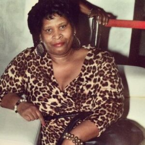 Angela Oakley (The Real Housewives Of Atlanta) Age, Husband, Children ...