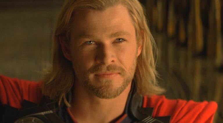 Chris Hemsworth Height, Age, Wife, Children, Family, Biography ...