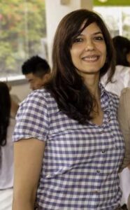 Gauri Spratt Height, Age, Boyfriend, Husband, Children, Family ...