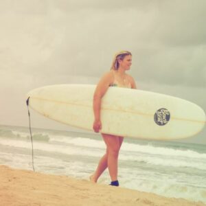 Georgia Voll Height, Age, Family, Biography » StarsUnfolded