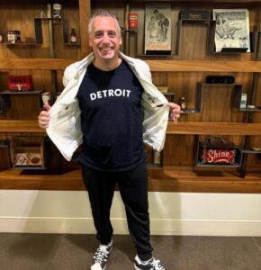Joe Gatto Height, Age, Girlfriend, Wife, Children, Family, Biography ...