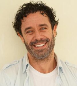 Robinhood Actors, Cast & Crew » StarsUnfolded