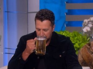 Luke Bryan Height, Age, Girlfriend, Wife, Children, Family, Biography ...
