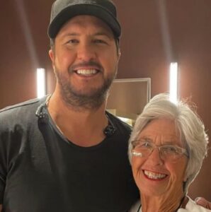 Luke Bryan Height, Age, Girlfriend, Wife, Children, Family, Biography ...