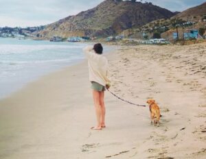 Mina Kimes Height, Age, Husband, Children, Family, Biography ...