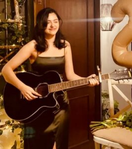 Aneet Padda Height, Age, Family, Biography » StarsUnfolded