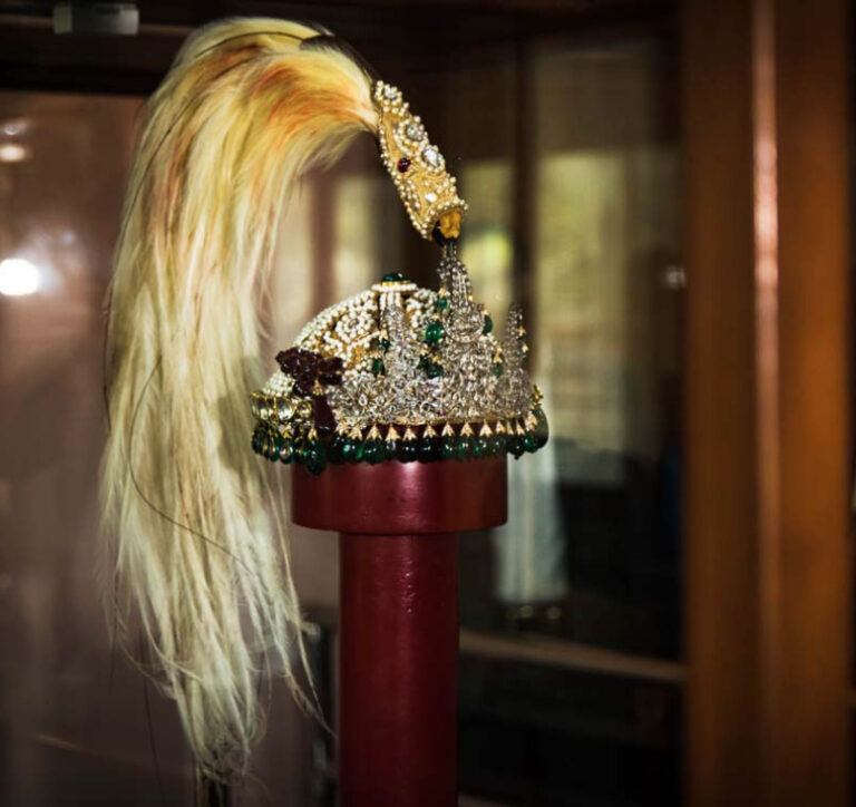 Gyanendra Shah Age, Caste, Wife, Children, Family, Biography ...