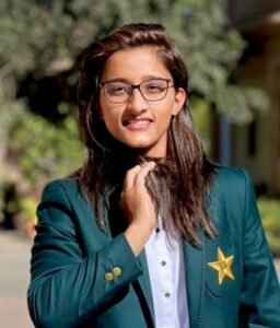 Muneeba Ali Height, Age, Family, Biography » StarsUnfolded