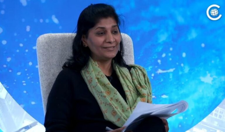 Poonam Gupta (RBI) Age, Husband, Family, Biography » StarsUnfolded