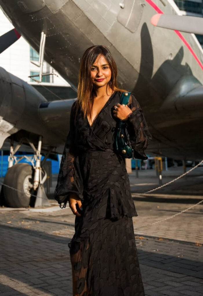 Sharanya Iyer Height, Age, Family, Biography » StarsUnfolded