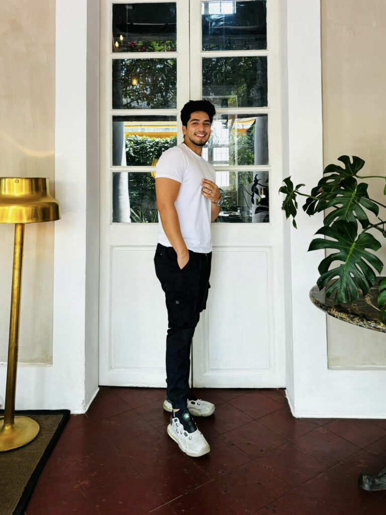 Umair Ibn Lateef Height, Age, Biography » StarsUnfolded