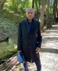 Dilip Doshi Age, Death, Wife, Children, Family, Biography » StarsUnfolded