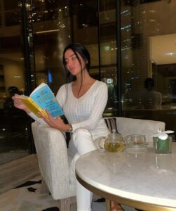 Wizard Liz Height, Age, Boyfriend, Family, Biography » StarsUnfolded