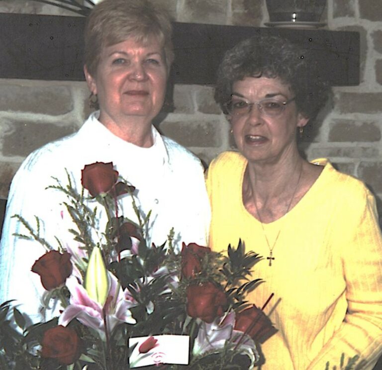 Angela Paxton Age, Husband, Children, Biography » StarsUnfolded