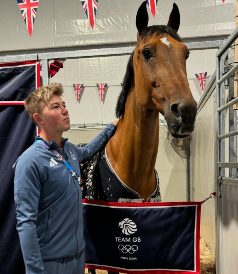 Harry Charles (Athlete) Height, Age, Wife, Family, Biography ...