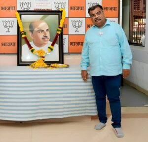 Ravindra Chavan Age, Wife, Children, Family, Biography » StarsUnfolded