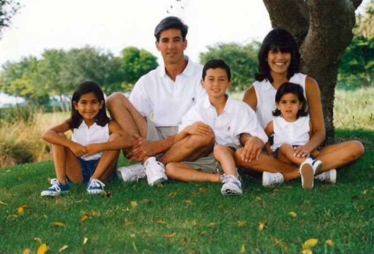 Katie Miller Age, Husband, Children, Family, Biography » StarsUnfolded