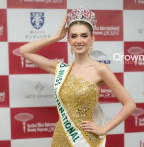 Catalina Duque Height, Age, Family, Biography » StarsUnfolded